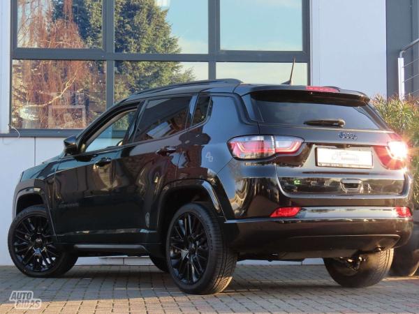 Melns Jeep Compass 2024 Kauņa, ar dzinēja tilpumu 1.50 L un nobraukumu 13 tūkst. km par 27878 €, foto 6 vietnē AUTOMOTO.COM.LV