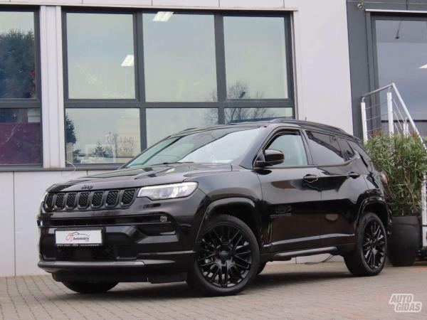 Melns Jeep Compass 2024 Kauņa, ar dzinēja tilpumu 1.50 L un nobraukumu 30 tūkst. km par 26830 €, foto 3 vietnē AUTOMOTO.COM.LV