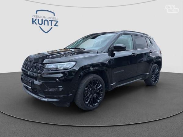 Melns Jeep Compass 2024 Kauņa, ar dzinēja tilpumu 1.50 L un nobraukumu 30 tūkst. km par 29008 €, foto 1 vietnē AUTOMOTO.COM.LV