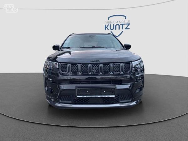 Melns Jeep Compass 2024 Kauņa, ar dzinēja tilpumu 1.50 L un nobraukumu 30 tūkst. km par 29008 €, foto 8 vietnē AUTOMOTO.COM.LV