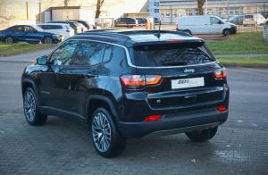 Black Jeep Compass 2024 in Kaunas, with an engine capacity of 1.50 L and mileage of 49 thousand km for 24830 €, photo 2 on AUTOMOTO.COM.LV