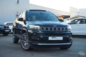 Black Jeep Compass 2024 in Kaunas, with an engine capacity of 1.50 L and mileage of 49 thousand km for 24830 €, photo 15 on AUTOMOTO.COM.LV