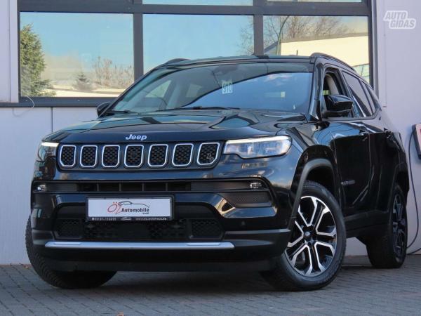 Melns Jeep Compass 2024 Kauņa, ar dzinēja tilpumu 1.50 L un nobraukumu 23 tūkst. km par 25784 €, foto 2 vietnē AUTOMOTO.COM.LV