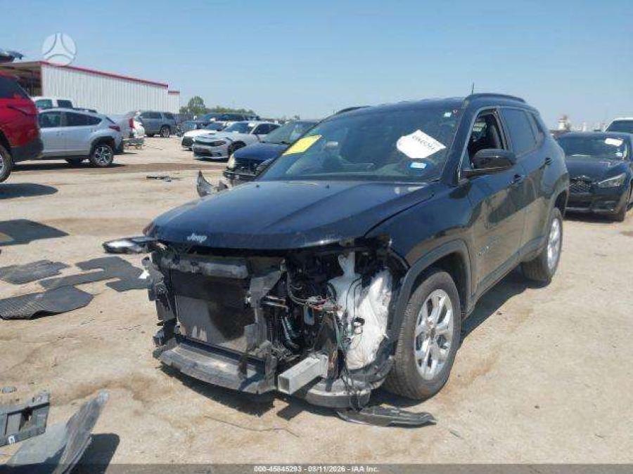 Black Jeep Compass 2025 in Vilnius, with an engine capacity of 2.00 L and mileage of 18 thousand km for 9999 €, photo 5 on AUTOMOTO.COM.LV