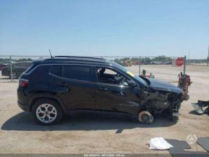 Black Jeep Compass 2025 in Vilnius, with an engine capacity of 2.00 L and mileage of 18 thousand km for 9999 €, photo 6 on AUTOMOTO.COM.LV