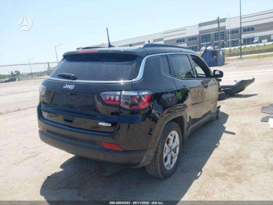 Black Jeep Compass 2025 in Vilnius, with an engine capacity of 2.00 L and mileage of 18 thousand km for 9999 €, photo 8 on AUTOMOTO.COM.LV