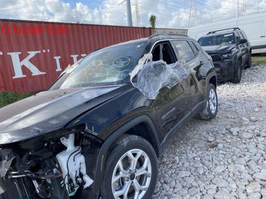 Black Jeep Compass 2025 in Vilnius, with an engine capacity of 2.00 L and mileage of 18 thousand km for 9999 €, photo 44 on AUTOMOTO.COM.LV