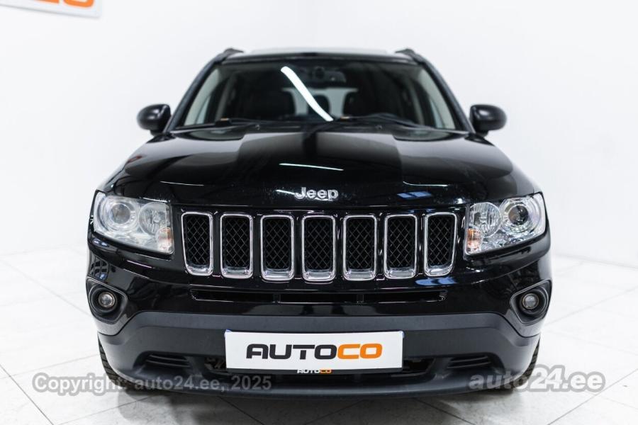 Melns Jeep Compass 2012 Tallina, ar dzinēja tilpumu 2.40 L un nobraukumu 160 tūkst. km par 6999 €, foto 3 vietnē AUTOMOTO.COM.LV