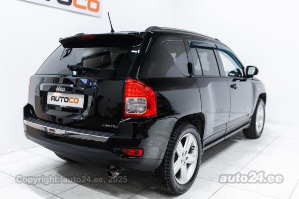 Melns Jeep Compass 2012 Tallina, ar dzinēja tilpumu 2.40 L un nobraukumu 160 tūkst. km par 6999 €, foto 7 vietnē AUTOMOTO.COM.LV