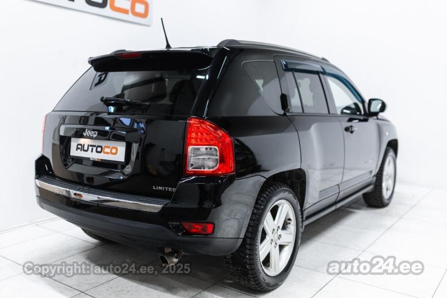 Melns Jeep Compass 2012 Tallina, ar dzinēja tilpumu 2.40 L un nobraukumu 160 tūkst. km par 6999 €, foto 7 vietnē AUTOMOTO.COM.LV
