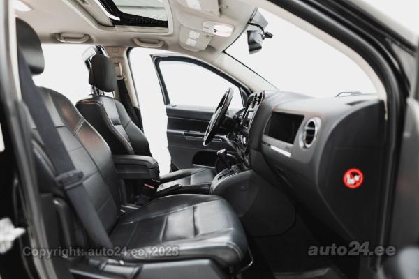 Melns Jeep Compass 2012 Tallina, ar dzinēja tilpumu 2.40 L un nobraukumu 160 tūkst. km par 6999 €, foto 11 vietnē AUTOMOTO.COM.LV