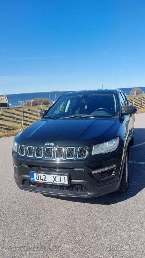 Melns Jeep Compass 2021 Tallina, ar dzinēja tilpumu 1.30 L un nobraukumu 45 tūkst. km par 19999 €, foto  vietnē AUTOMOTO.COM.LV