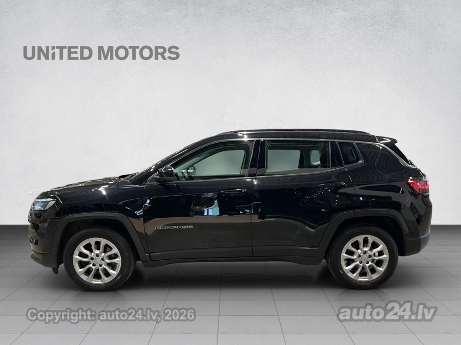 Melns Jeep Compass 2022 Tallina, ar dzinēja tilpumu 1.30 L un nobraukumu 122 tūkst. km par 12990 €, foto 4 vietnē AUTOMOTO.COM.LV