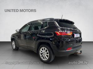 Melns Jeep Compass 2022 Tallina, ar dzinēja tilpumu 1.30 L un nobraukumu 122 tūkst. km par 12990 €, foto 5 vietnē AUTOMOTO.COM.LV