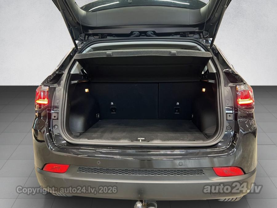 Melns Jeep Compass 2022 Tallina, ar dzinēja tilpumu 1.30 L un nobraukumu 122 tūkst. km par 12990 €, foto 15 vietnē AUTOMOTO.COM.LV