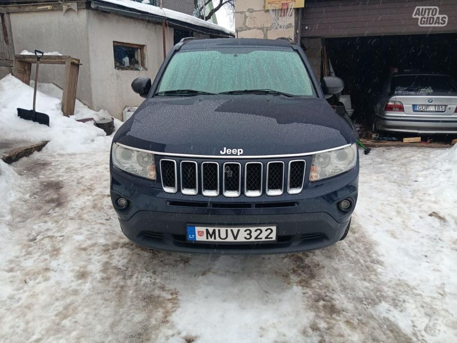 Blue Jeep Compass 2013 in Vilnius, with an engine capacity of 2.20 L and mileage of 2560 thousand km for 2450 €, photo 1 on AUTOMOTO.COM.LV