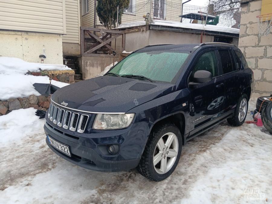 Blue Jeep Compass 2013 in Vilnius, with an engine capacity of 2.20 L and mileage of 2560 thousand km for 2450 €, photo 2 on AUTOMOTO.COM.LV