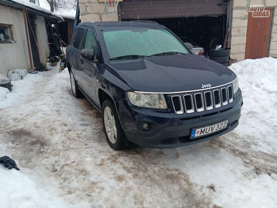 Blue Jeep Compass 2013 in Vilnius, with an engine capacity of 2.20 L and mileage of 2560 thousand km for 2450 €, photo 3 on AUTOMOTO.COM.LV