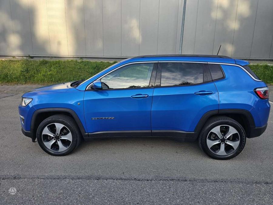 Zils Jeep Compass 2018 Viļņa, ar dzinēja tilpumu 2.36 L un nobraukumu 91 tūkst. km par 12500 €, foto 3 vietnē AUTOMOTO.COM.LV