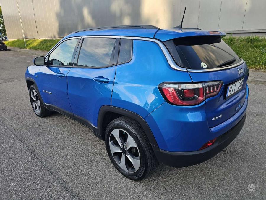 Zils Jeep Compass 2018 Viļņa, ar dzinēja tilpumu 2.36 L un nobraukumu 91 tūkst. km par 12500 €, foto 4 vietnē AUTOMOTO.COM.LV