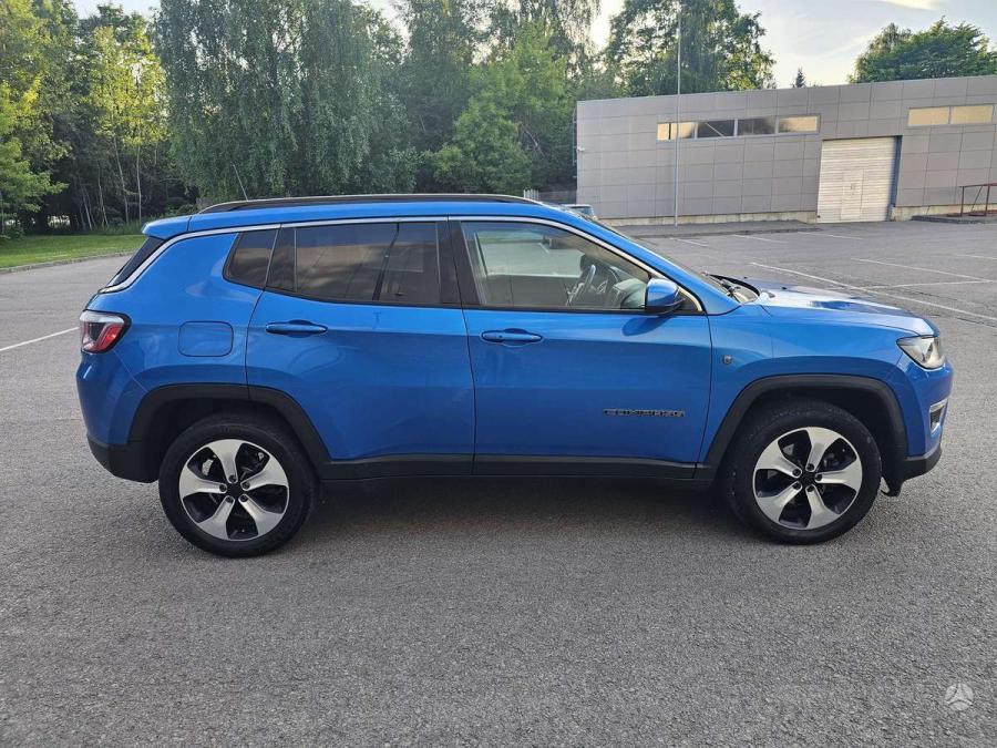 Zils Jeep Compass 2018 Viļņa, ar dzinēja tilpumu 2.36 L un nobraukumu 91 tūkst. km par 12500 €, foto 7 vietnē AUTOMOTO.COM.LV
