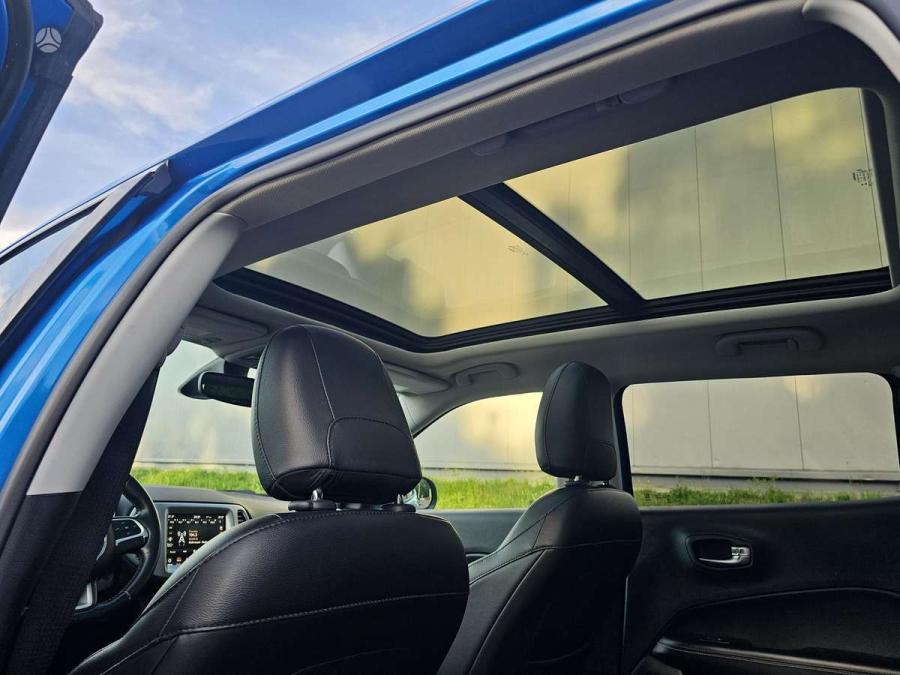 Zils Jeep Compass 2018 Viļņa, ar dzinēja tilpumu 2.36 L un nobraukumu 91 tūkst. km par 12500 €, foto 14 vietnē AUTOMOTO.COM.LV