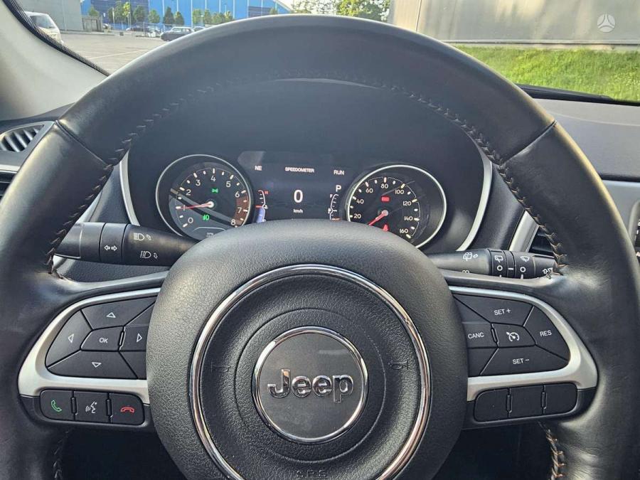 Zils Jeep Compass 2018 Viļņa, ar dzinēja tilpumu 2.36 L un nobraukumu 91 tūkst. km par 12500 €, foto 19 vietnē AUTOMOTO.COM.LV
