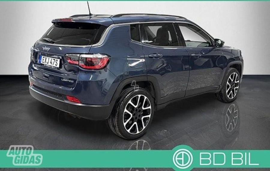Blue Jeep Compass 2020 in Kaunas, with an engine capacity of 0.00 L and mileage of 70 thousand km for 25081 €, photo 4 on AUTOMOTO.COM.LV