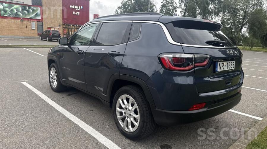 Zils Jeep Compass 2020 Rīga, ar dzinēja tilpumu 1.40 L un nobraukumu 71 tūkst. km par 15700 €, foto 6 vietnē AUTOMOTO.COM.LV