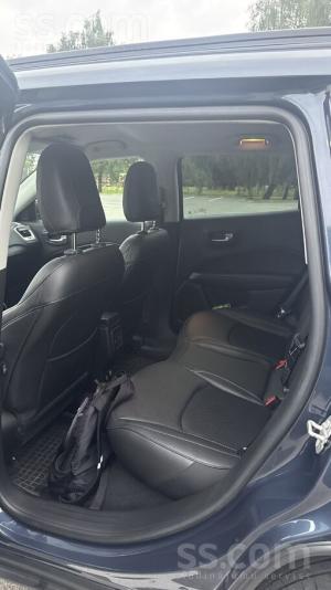 Zils Jeep Compass 2020 Rīga, ar dzinēja tilpumu 1.40 L un nobraukumu 71 tūkst. km par 15700 €, foto 12 vietnē AUTOMOTO.COM.LV
