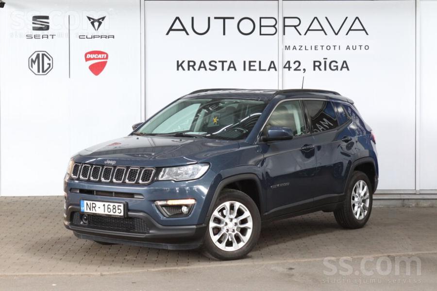 Blue Jeep Compass 2020 in Riga, with an engine capacity of 1.30 L and mileage of 72 thousand km for 15490 €, photo 2 on AUTOMOTO.COM.LV