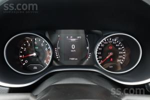 Blue Jeep Compass 2020 in Riga, with an engine capacity of 1.30 L and mileage of 72 thousand km for 15490 €, photo 12 on AUTOMOTO.COM.LV