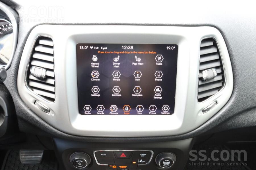 Zils Jeep Compass 2020 Rīga, ar dzinēja tilpumu 1.30 L un nobraukumu 72 tūkst. km par 15490 €, foto 15 vietnē AUTOMOTO.COM.LV