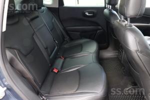 Zils Jeep Compass 2020 Rīga, ar dzinēja tilpumu 1.30 L un nobraukumu 72 tūkst. km par 15490 €, foto 27 vietnē AUTOMOTO.COM.LV