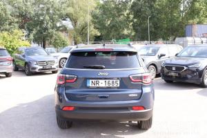 Zils Jeep Compass 2020 Rīga, ar dzinēja tilpumu 1.30 L un nobraukumu 72 tūkst. km par 15490 €, foto 31 vietnē AUTOMOTO.COM.LV