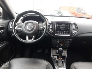 Blue Jeep Compass 2021 in Kaunas, with an engine capacity of 1.30 L and mileage of 40 thousand km for 26519 €, photo 11 on AUTOMOTO.COM.LV