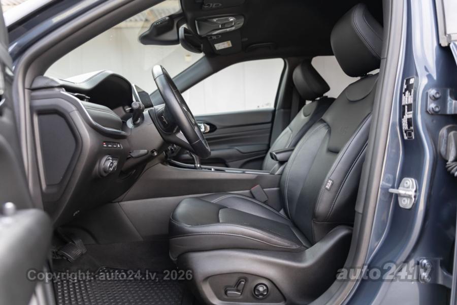 Blue Jeep Compass 2021 in Tallinn, with an engine capacity of 1.30 L and mileage of 112 thousand km for 19600 €, photo 7 on AUTOMOTO.COM.LV