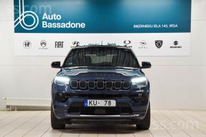 Blue Jeep Compass 2022 in Riga, with an engine capacity of 1.30 L and mileage of 18 thousand km for 23590 €, photo 2 on AUTOMOTO.COM.LV