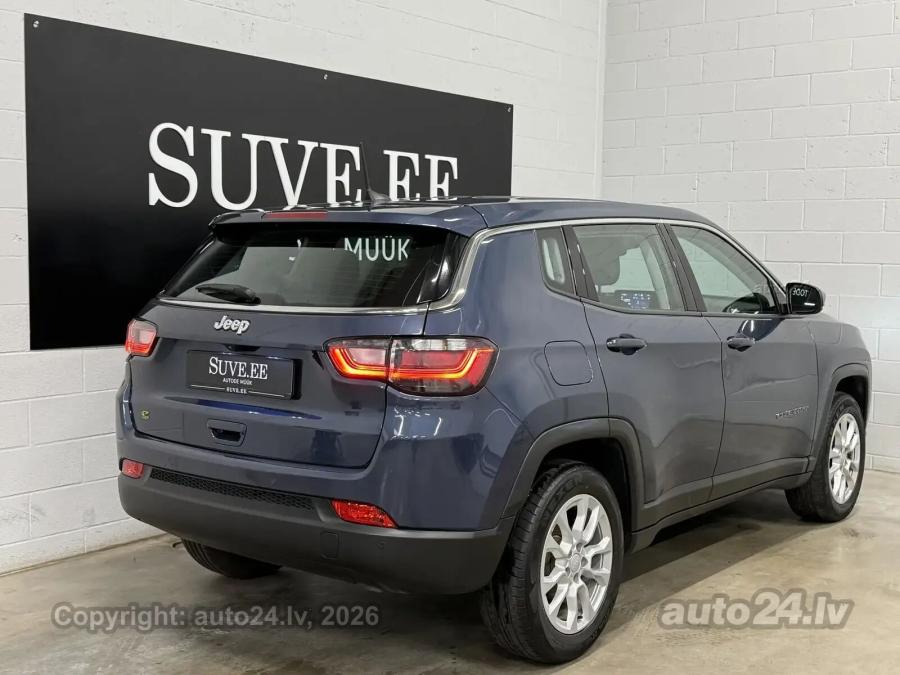 Blue Jeep Compass 2022 in Tallinn, with an engine capacity of 1.50 L and mileage of 45 thousand km for 17995 €, photo 7 on AUTOMOTO.COM.LV