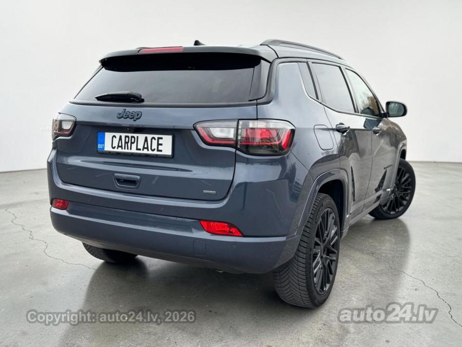 Blue Jeep Compass 2022 in Tallinn, with an engine capacity of 1.30 L and mileage of 139 thousand km for 19999 €, photo 9 on AUTOMOTO.COM.LV
