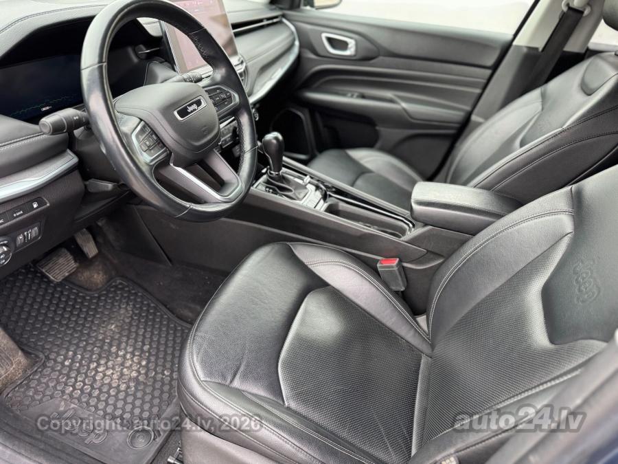 Blue Jeep Compass 2022 in Tallinn, with an engine capacity of 1.30 L and mileage of 139 thousand km for 19999 €, photo 18 on AUTOMOTO.COM.LV
