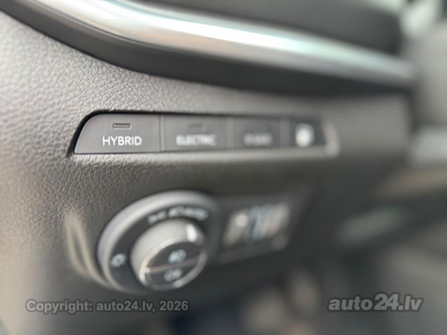 Blue Jeep Compass 2022 in Tallinn, with an engine capacity of 1.30 L and mileage of 139 thousand km for 19999 €, photo 24 on AUTOMOTO.COM.LV