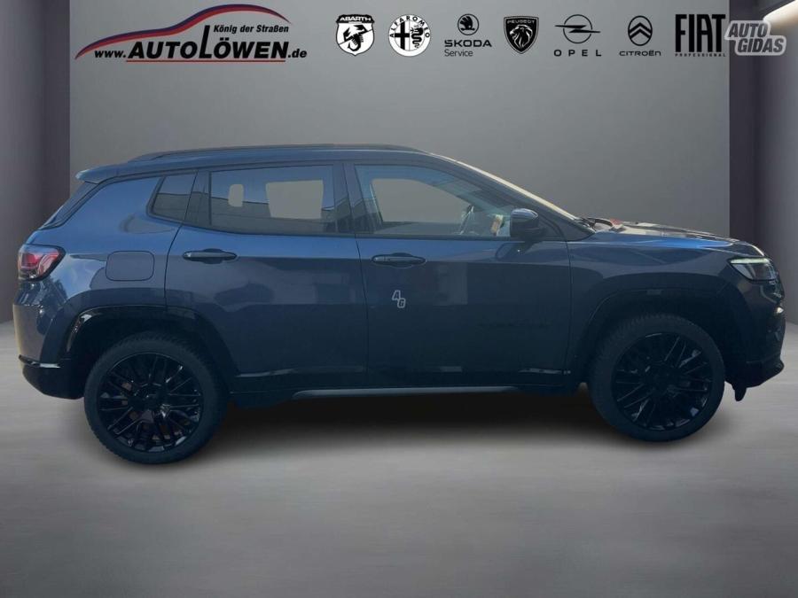 Blue Jeep Compass 2023 in Kaunas, with an engine capacity of 1.50 L and mileage of 20 thousand km for 27293 €, photo 5 on AUTOMOTO.COM.LV