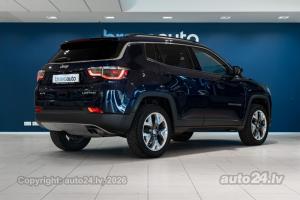 Zils Jeep Compass 2020 Tallina, ar dzinēja tilpumu 1.40 L un nobraukumu 75 tūkst. km par 16750 €, foto 3 vietnē AUTOMOTO.COM.LV