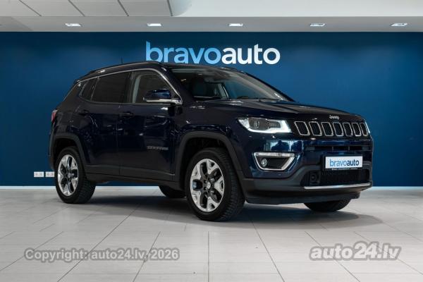 Zils Jeep Compass 2020 Tallina, ar dzinēja tilpumu 1.40 L un nobraukumu 75 tūkst. km par 16750 €, foto 3 vietnē AUTOMOTO.COM.LV
