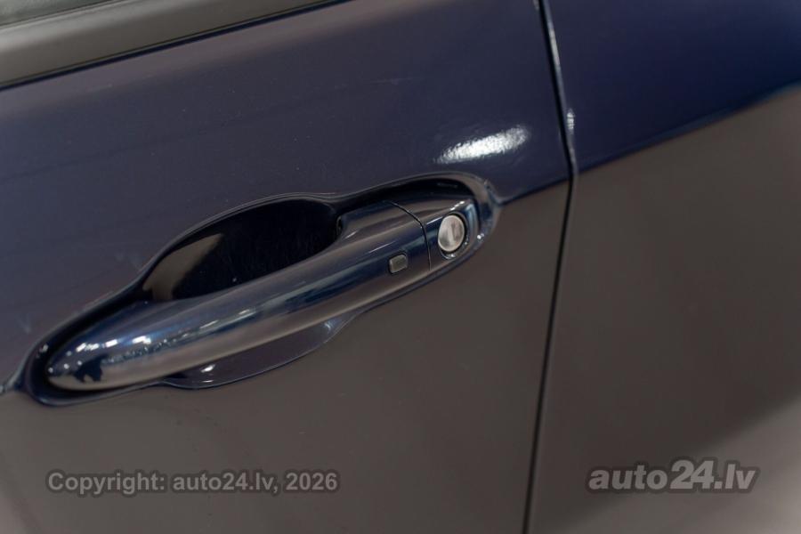 Zils Jeep Compass 2020 Tallina, ar dzinēja tilpumu 1.40 L un nobraukumu 75 tūkst. km par 16750 €, foto 15 vietnē AUTOMOTO.COM.LV