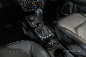 Zils Jeep Compass 2020 Tallina, ar dzinēja tilpumu 1.40 L un nobraukumu 75 tūkst. km par 16750 €, foto 18 vietnē AUTOMOTO.COM.LV