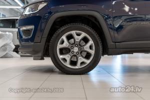 Zils Jeep Compass 2020 Tallina, ar dzinēja tilpumu 1.40 L un nobraukumu 75 tūkst. km par 16750 €, foto 19 vietnē AUTOMOTO.COM.LV