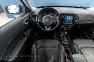 Zils Jeep Compass 2020 Tallina, ar dzinēja tilpumu 1.40 L un nobraukumu 75 tūkst. km par 16750 €, foto 23 vietnē AUTOMOTO.COM.LV