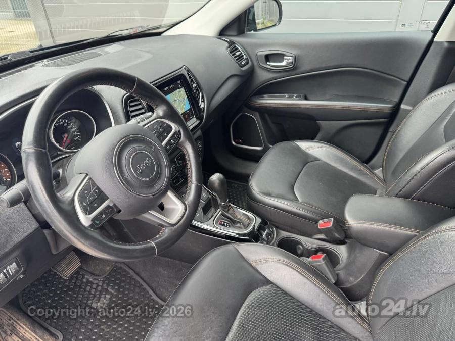 Blue Jeep Compass 2020 in Tallinn, with an engine capacity of 1.40 L and mileage of 113 thousand km for 12995 €, photo 10 on AUTOMOTO.COM.LV